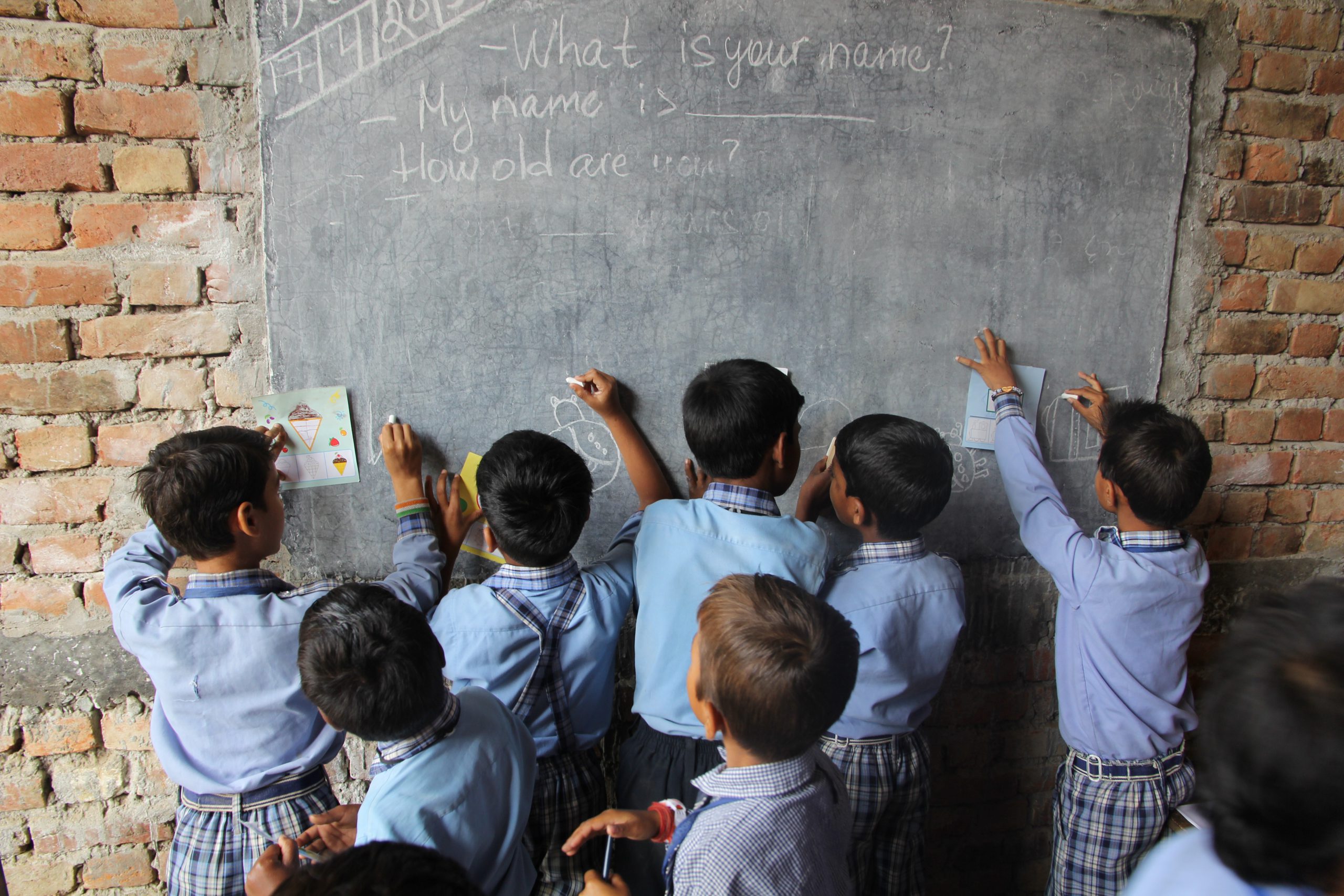 Children,In,Rural,Indian,Village,School,Learning,To,Draw,On - Humanium