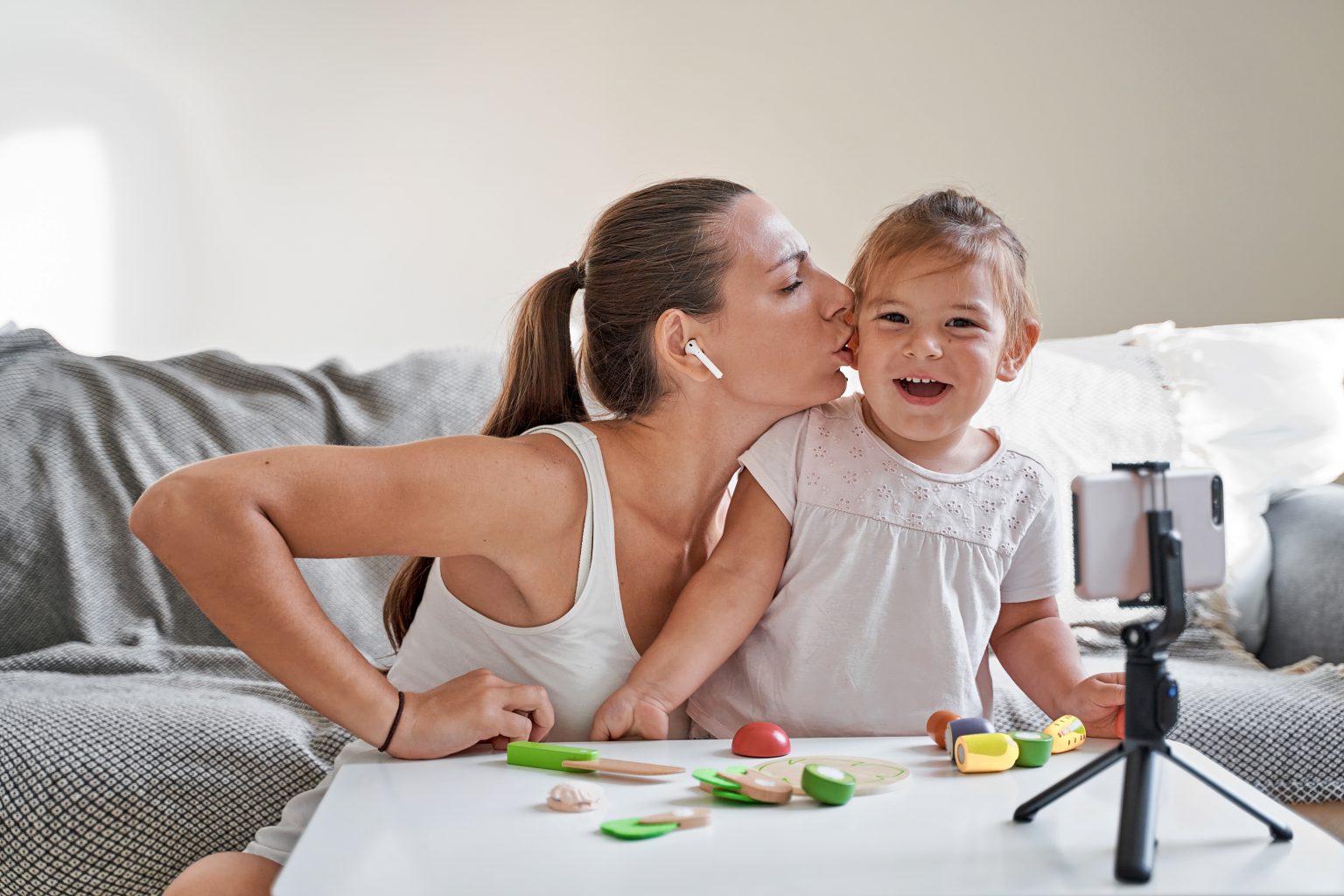 “Kidfluencers” and Social Media: The Evolution of Child Exploitation in ...