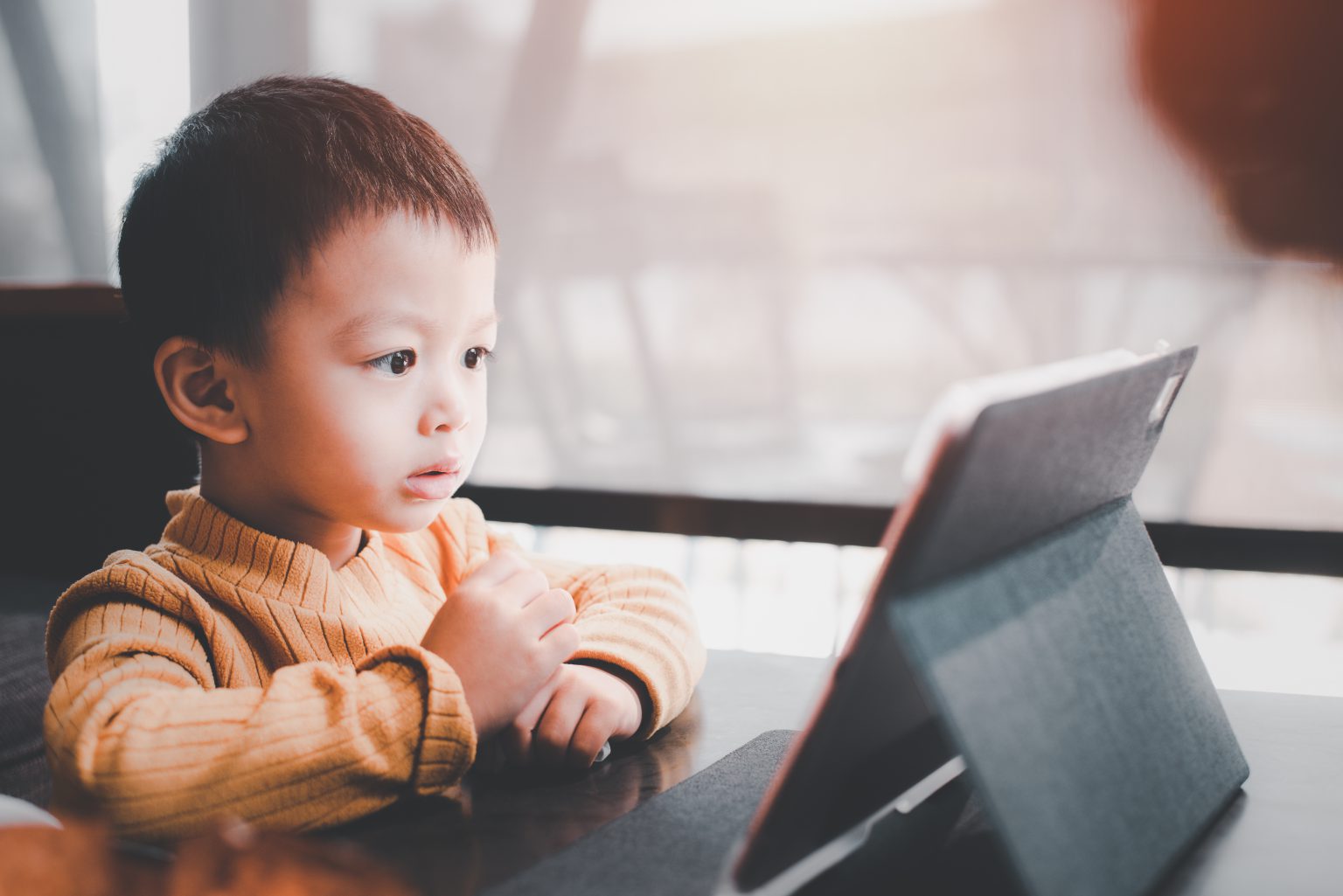Do Screens Hijack Children’s Attention Spans? Understanding the Impact ...