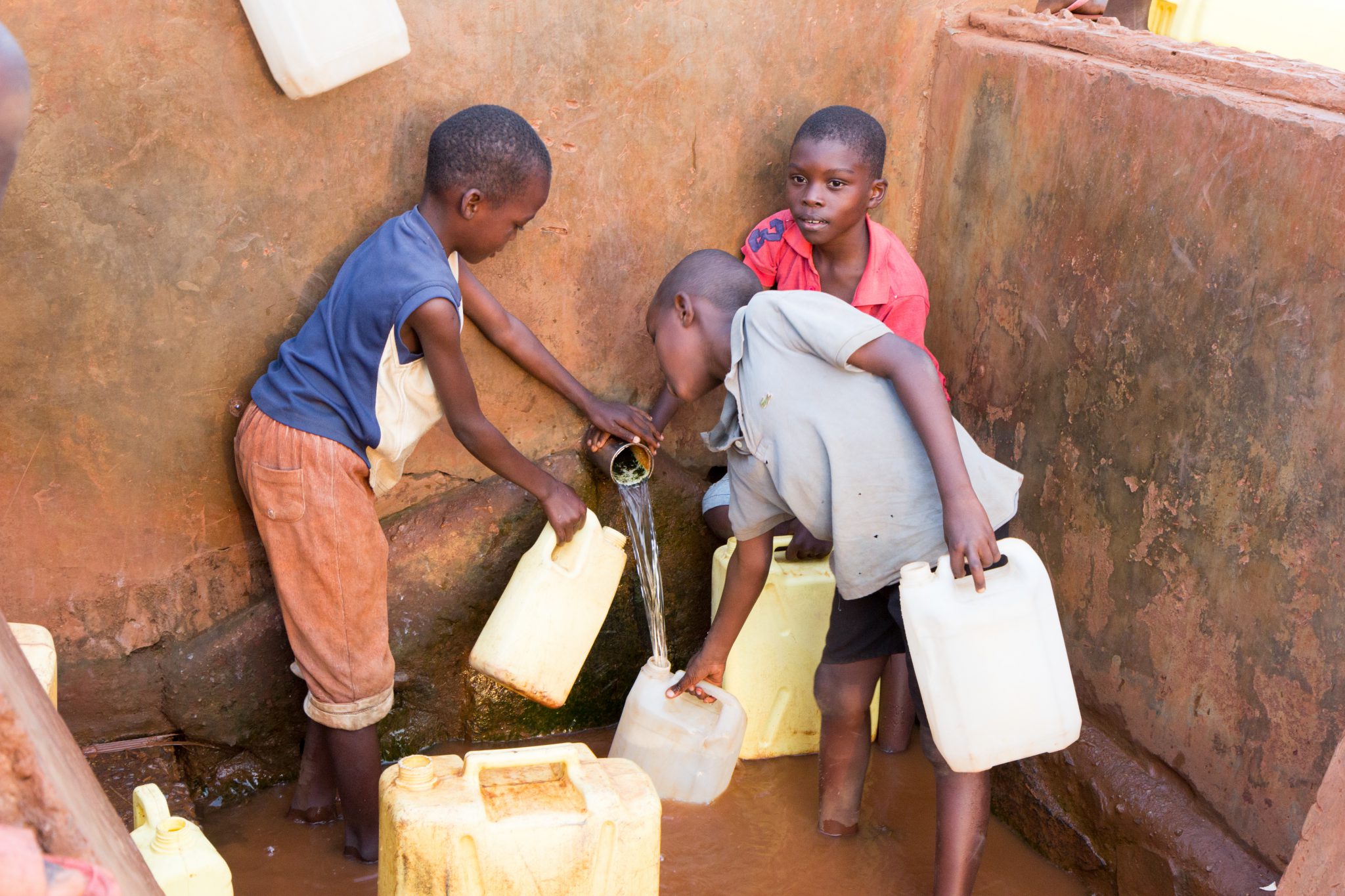 Children of Uganda - Humanium