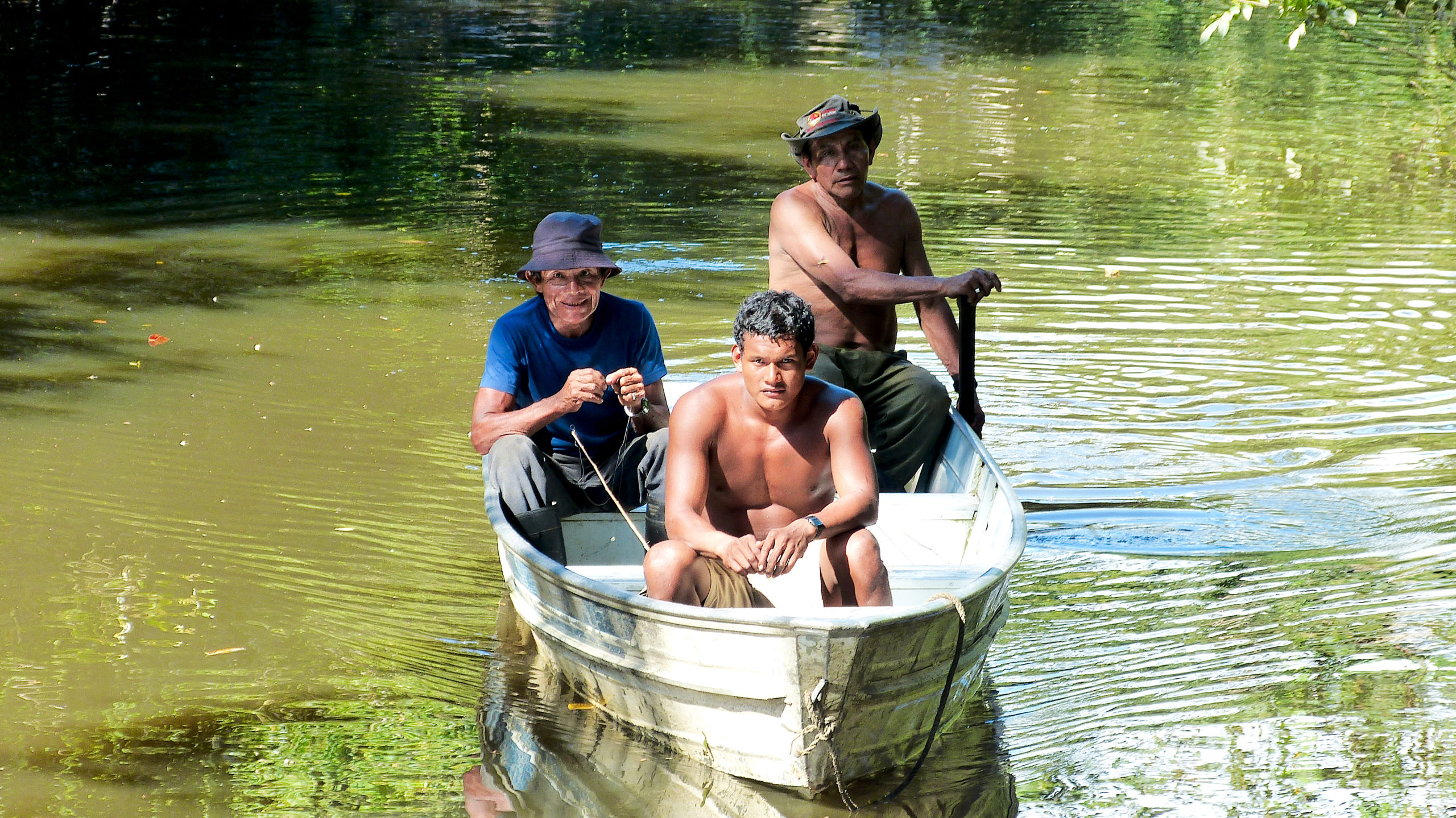 Essequibo,River,/,Guyana,-,November,27,2013:,Three,Indigenous - Humanium