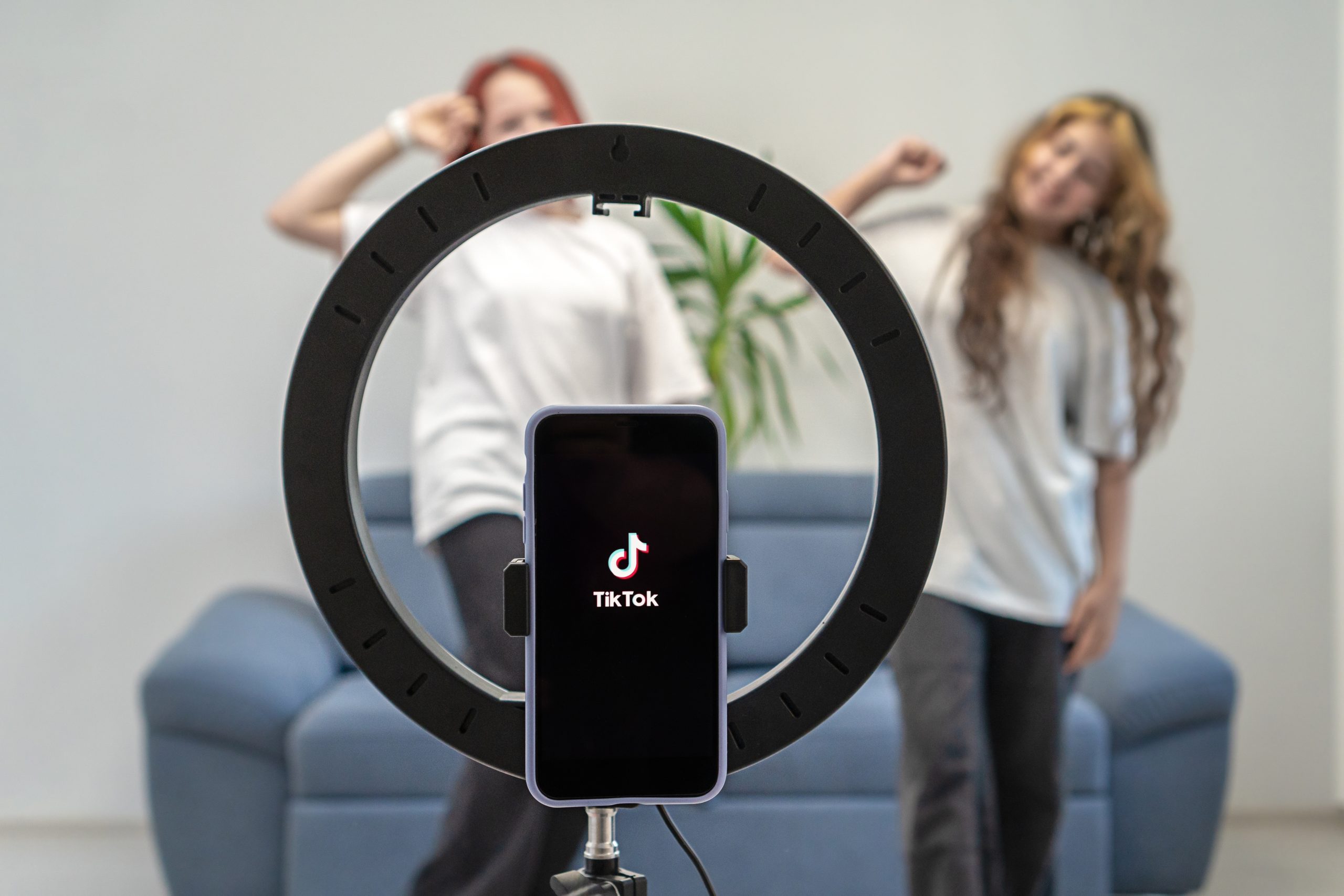Tiktok Frente A La Privacidad De Los Niños Pros Y Contras De La App Más Popular Para