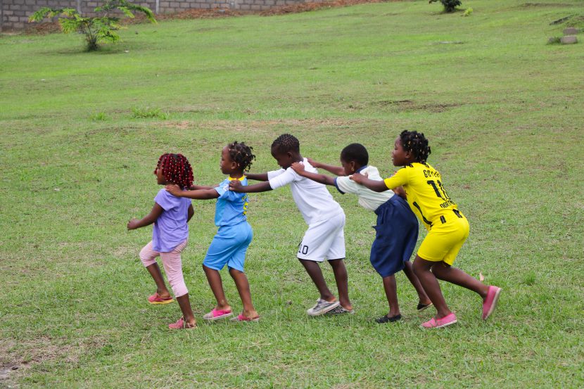 Enfants du Gabon - Humanium